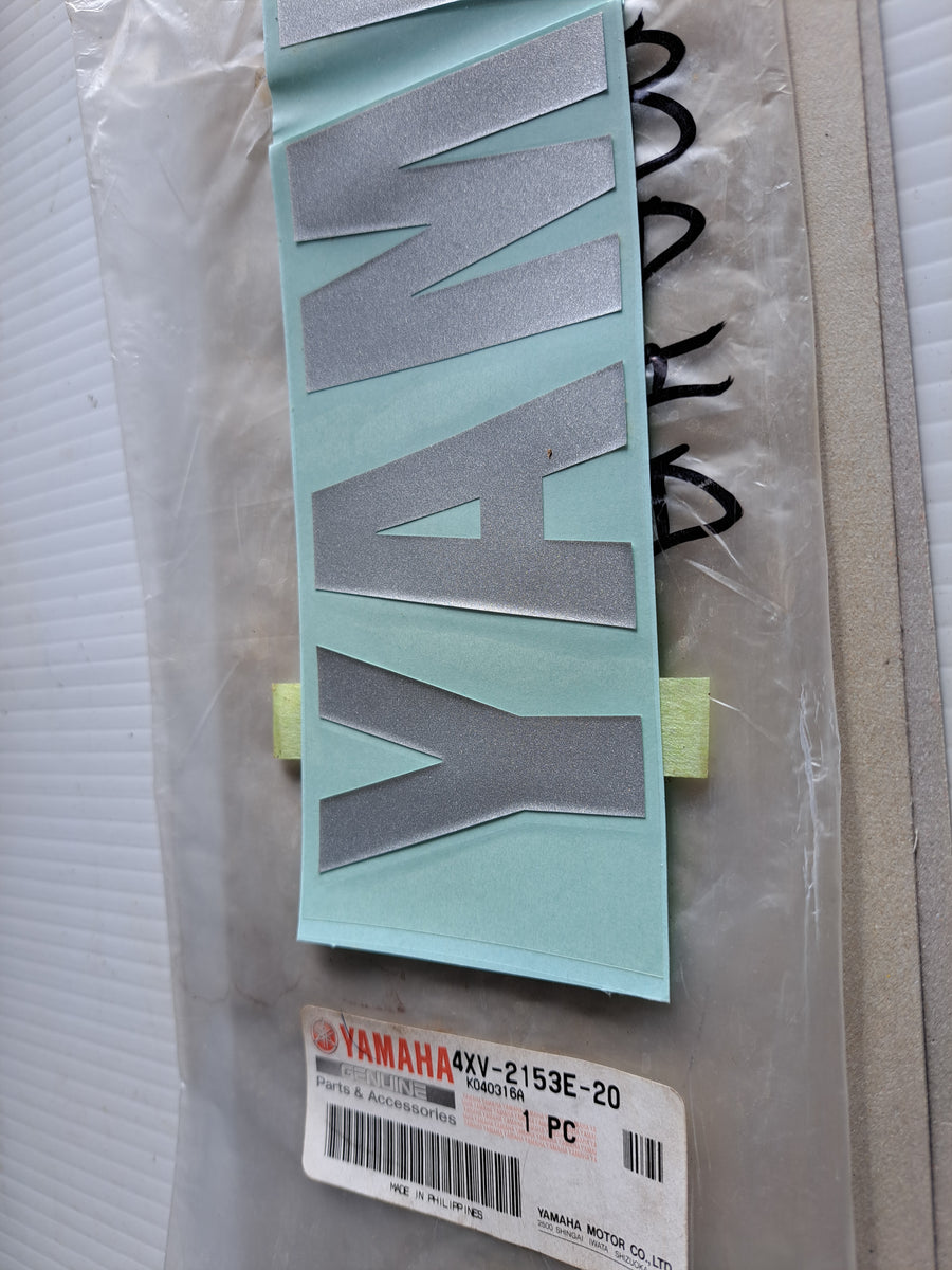 Yamaha R6 Lower Cowl Emblem – Oshawa Cycle Salvage