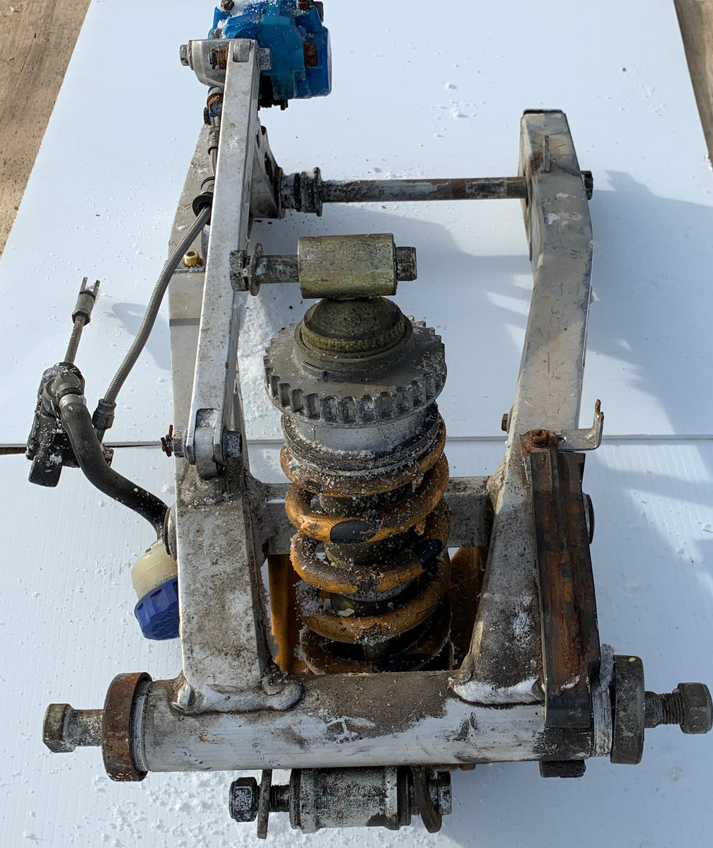 FZ600 Swing Arm and Shock – Oshawa Cycle Salvage