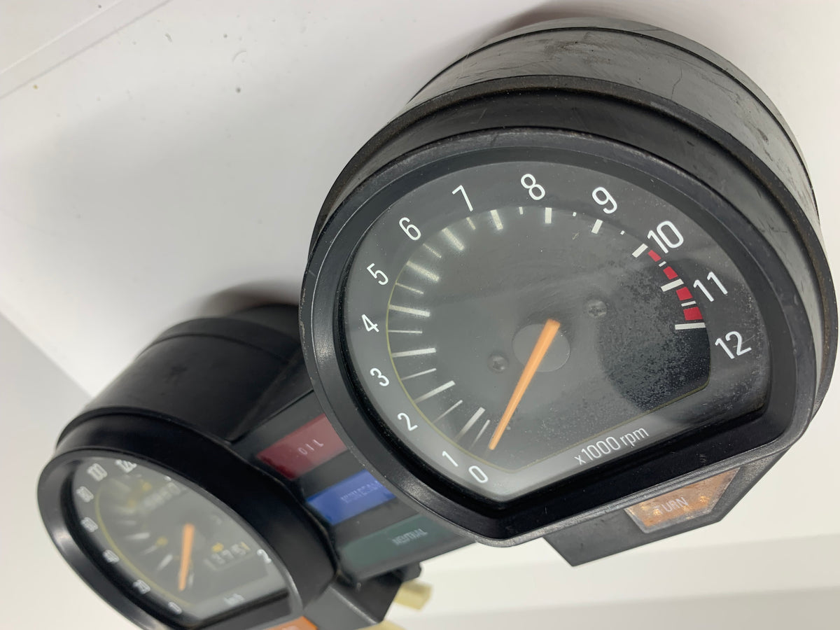 Yamaha Maxim 400 Gauges – Oshawa Cycle Salvage